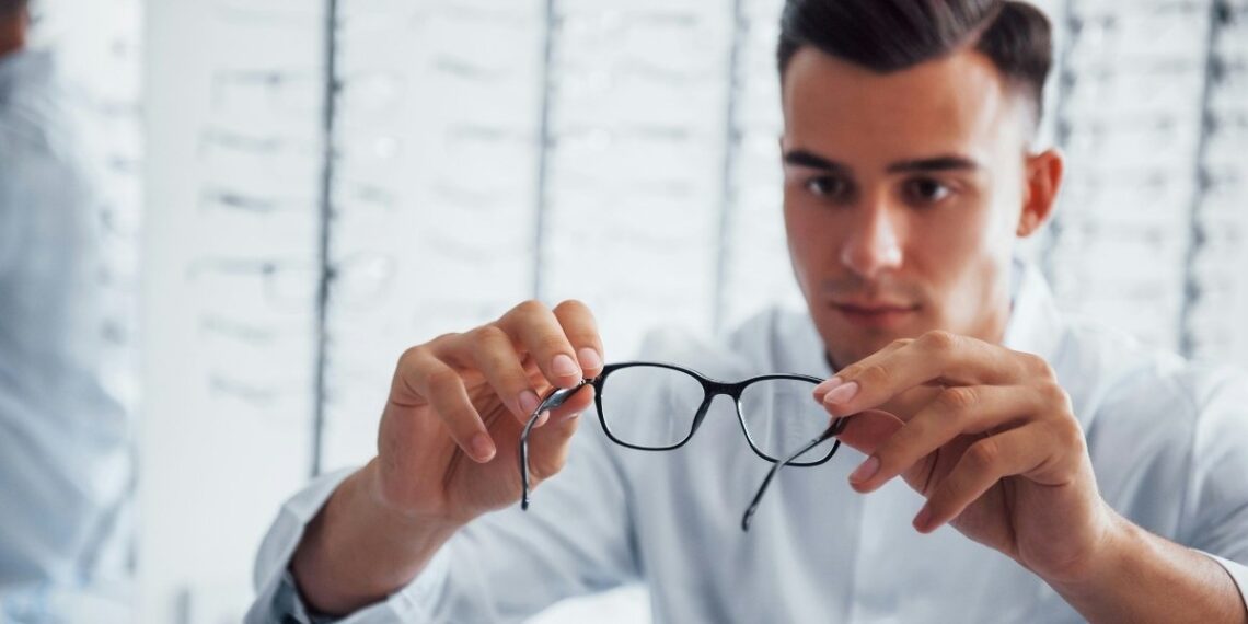 Picking the Ideal Glasses for Enhancing Your Professional Appearance at ...